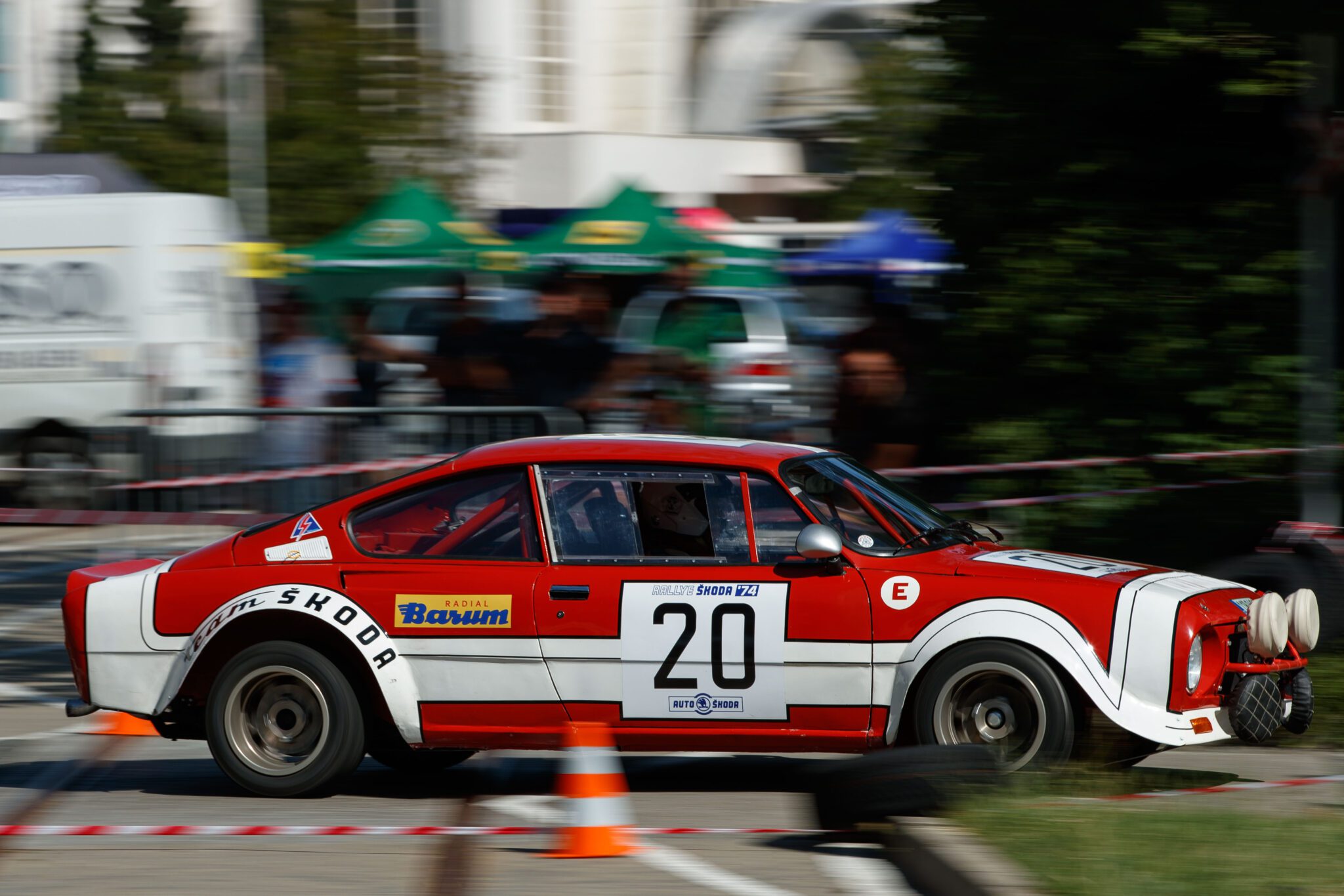 iDnes: The unique Škoda 200 RS runs rampant between the pavilions of ...